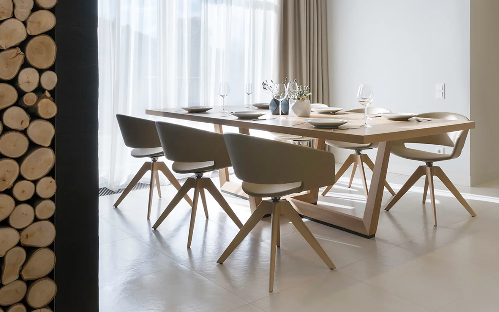Mueble de España - Products - UVES conference tables