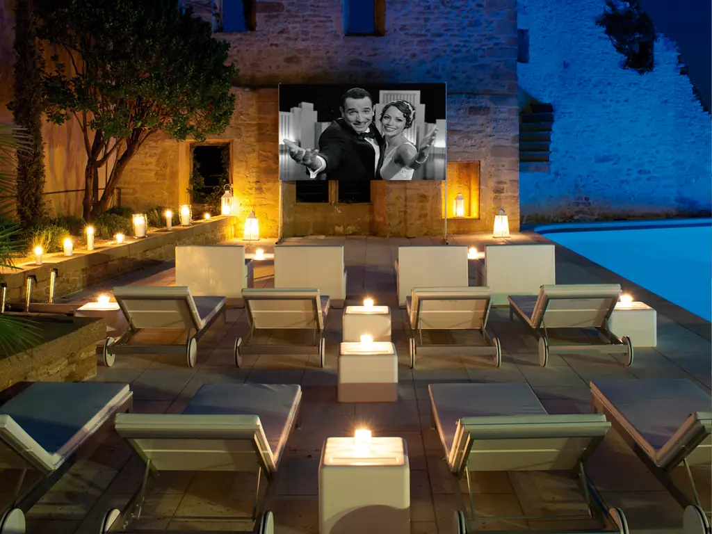 Mueble de España - Projects - Hotel Le Vieux Castillon