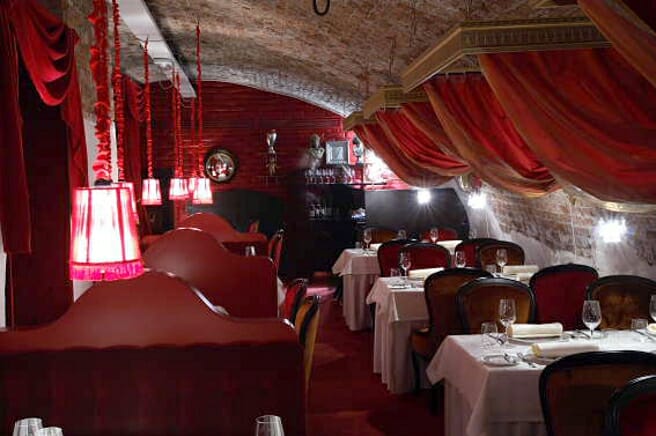 Mueble de España - Projects - Brasserie Le Rouge & Bar