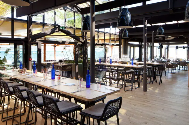 Mueble de España - Projects - Pinasse Cafe