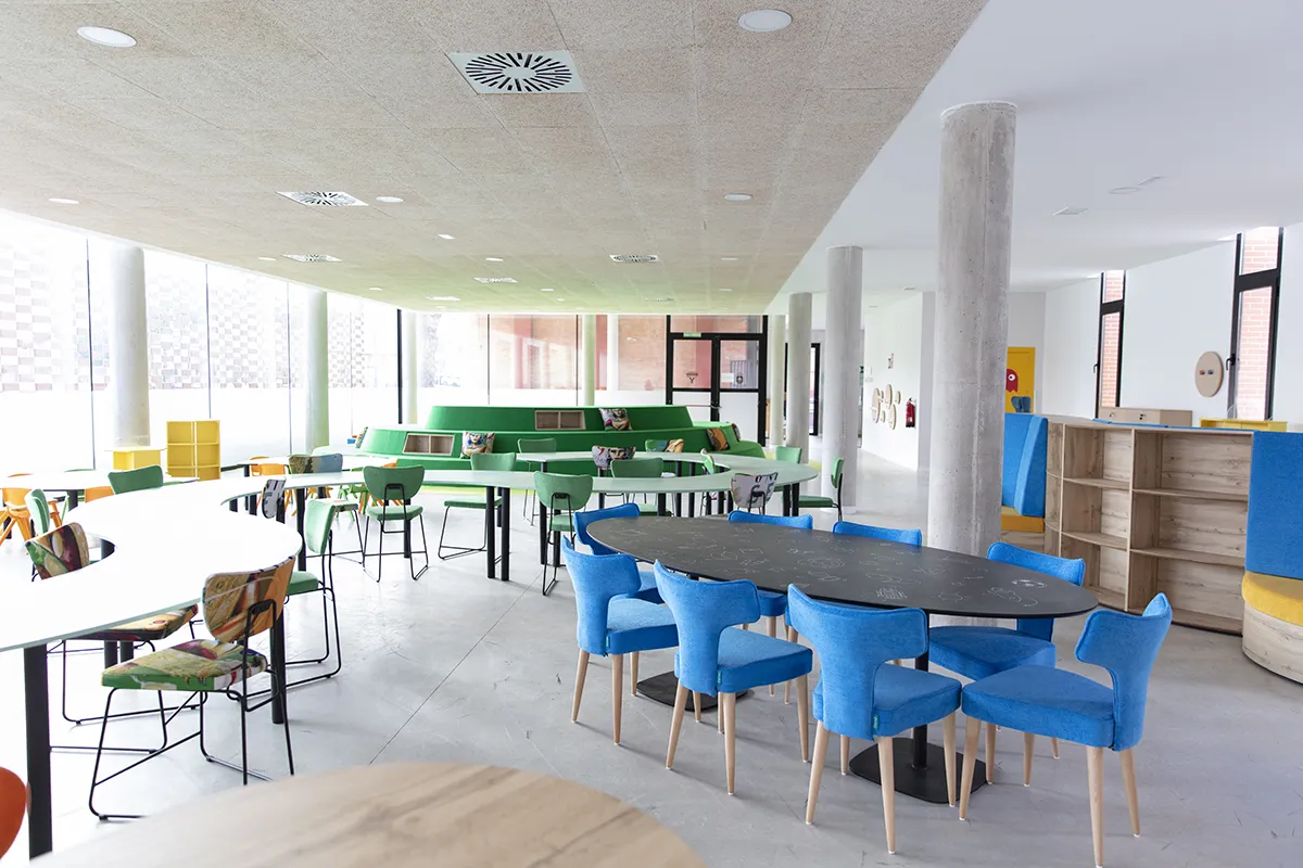 Mueble de España - Projects - ‘La Alameda’ reading room