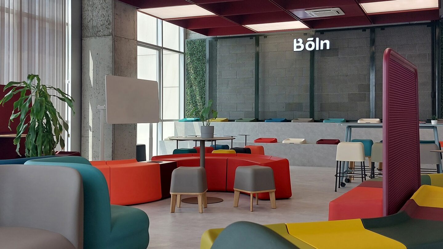 Mueble de España - News - BÕLN makes a grand entrance in Turkey opening ...