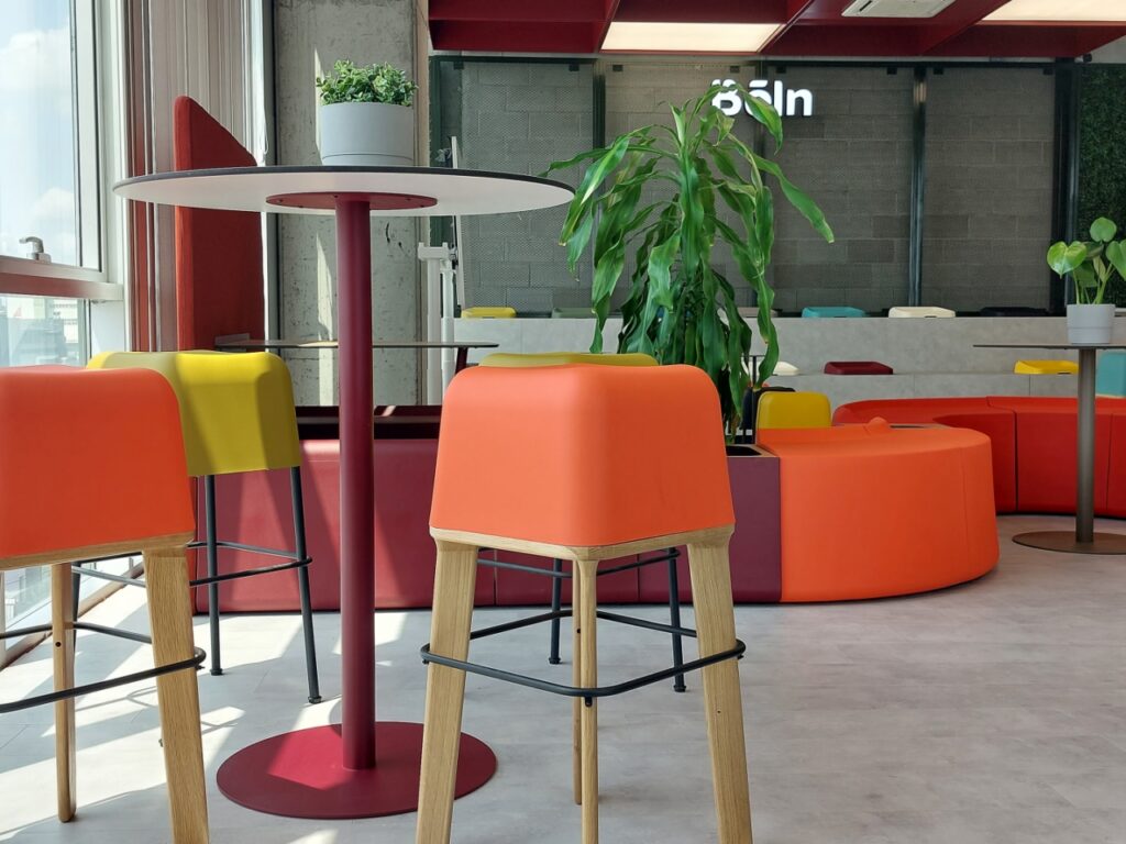 Mueble de España - News - BÕLN makes a grand entrance in Turkey opening ...