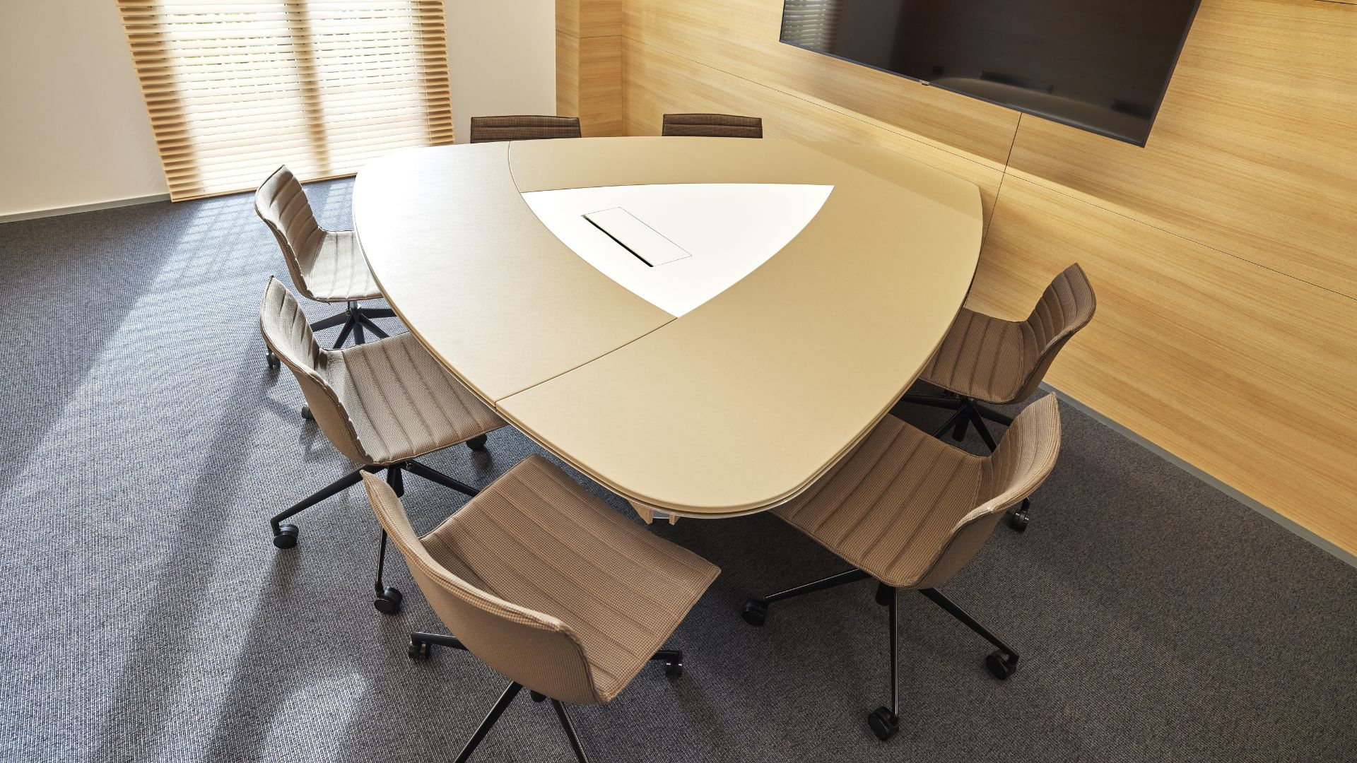 Mueble de España - Products - ALMOND meeting table