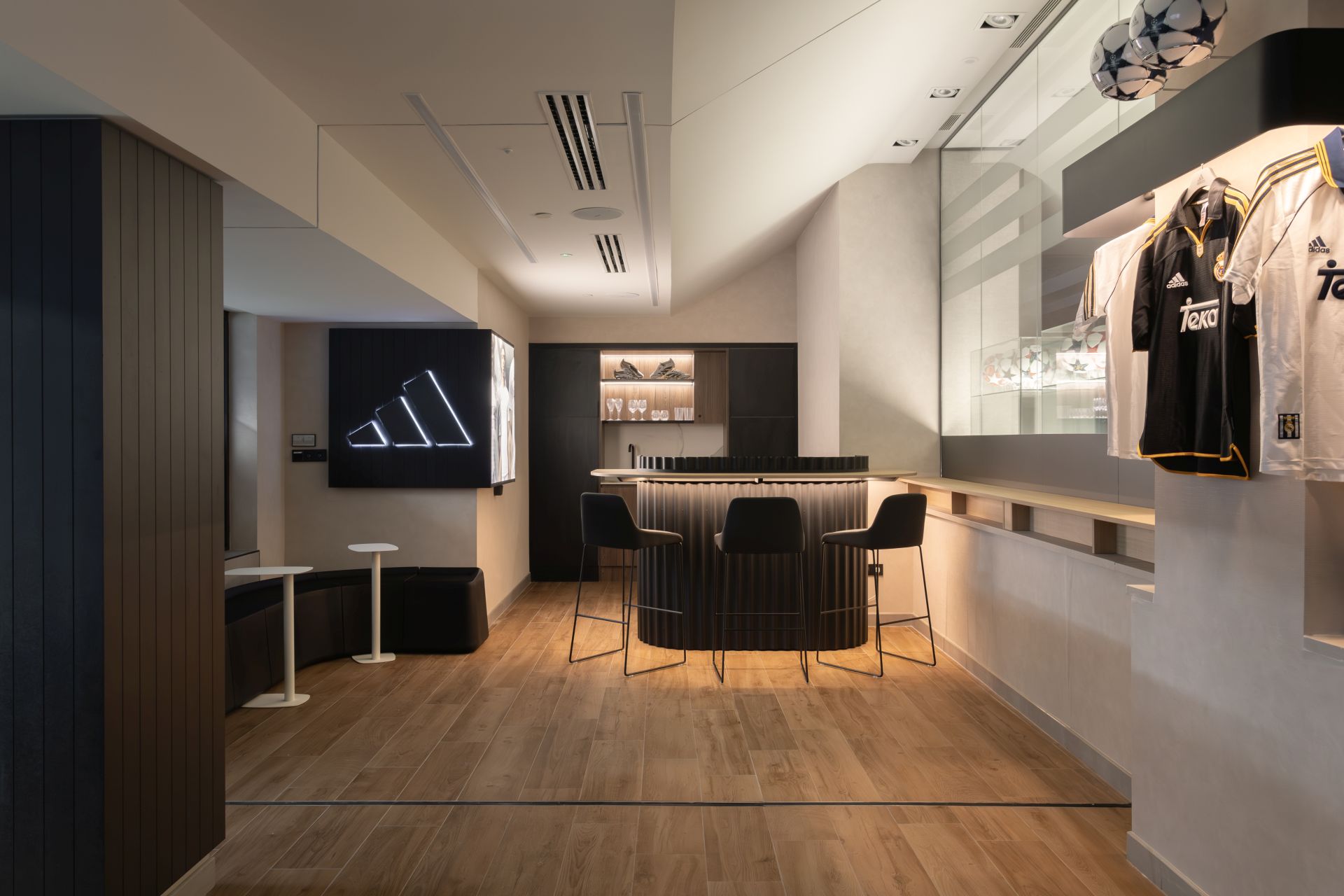 Mueble de España - Proyectos - Adidas VIP Area Santiago Bernabéu